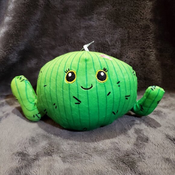 Huggzeez | Toys | Huggzeez Soft Cuddle Plush Green Cactus Squishy Round ...